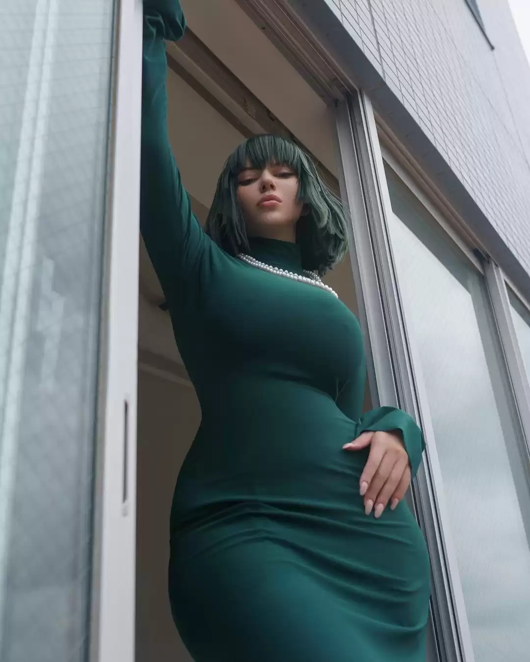 （每日福利）俄美女Cos《一拳超人》吹雪图赏 肉感极致热辣身材 - 多人运动圈 - 踩蘑菇社区