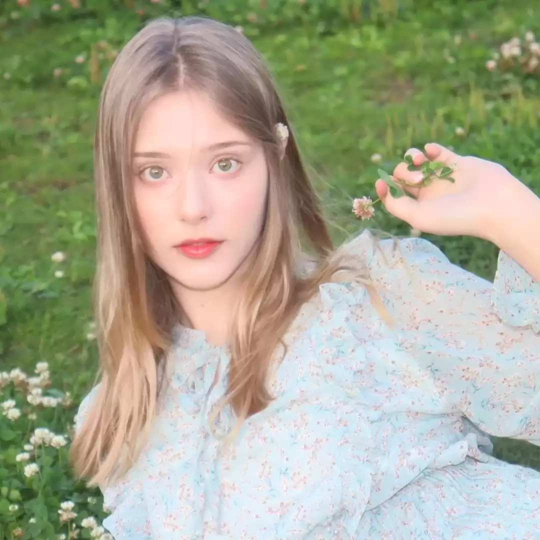 俄罗斯美女主播Lyasya福利图赏 漂亮脸蛋性感身材 第二弹 - 多人运动圈 - 踩蘑菇社区