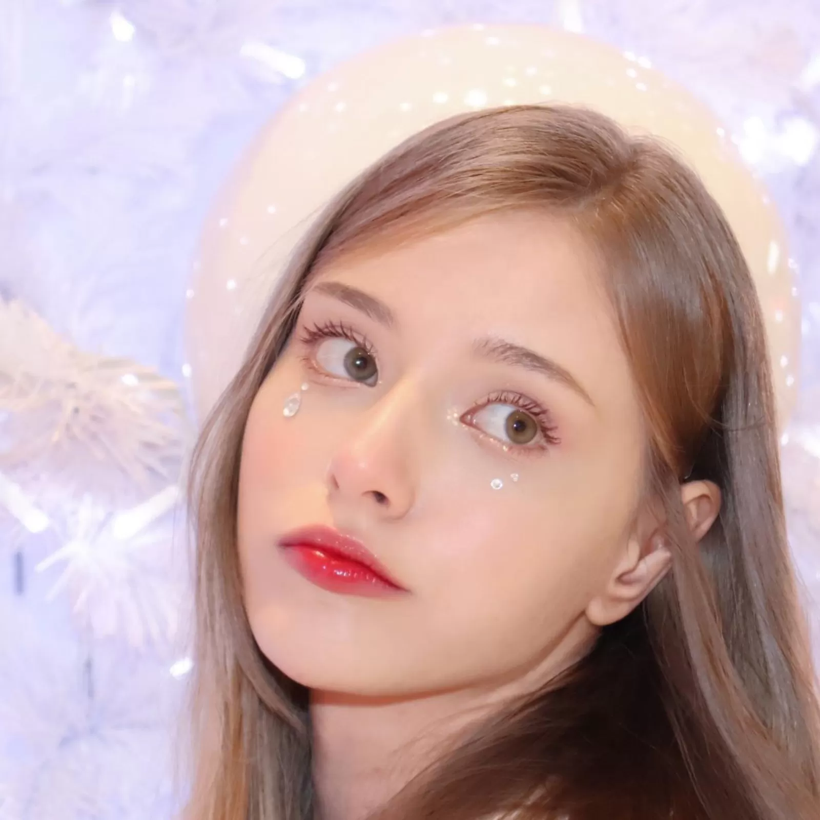 俄罗斯美女主播Lyasya福利图赏 漂亮脸蛋性感身材 第一弹 - 多人运动圈 - 踩蘑菇社区