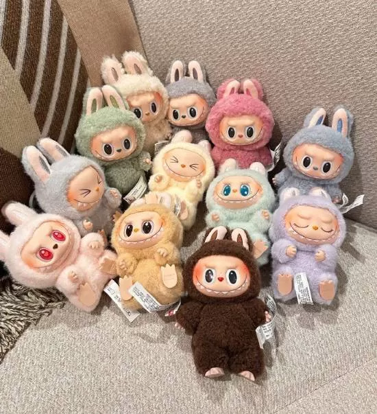 108万！初代藏品级薄荷色的Labubu完成竞拍 - 多人运动圈 - 踩蘑菇社区